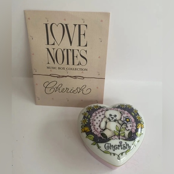 Franklin Mint | Accents | Franklin Mint Love Notes Music Box Collection ...
